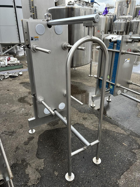 R-5248 プレート式熱交換器｜クア・ソリューション